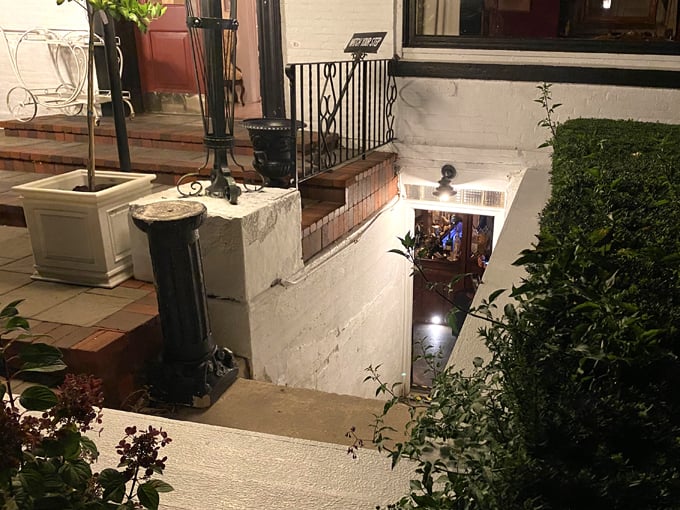 The Speakeasy Bar at Maxwell Mansion Hotel 2