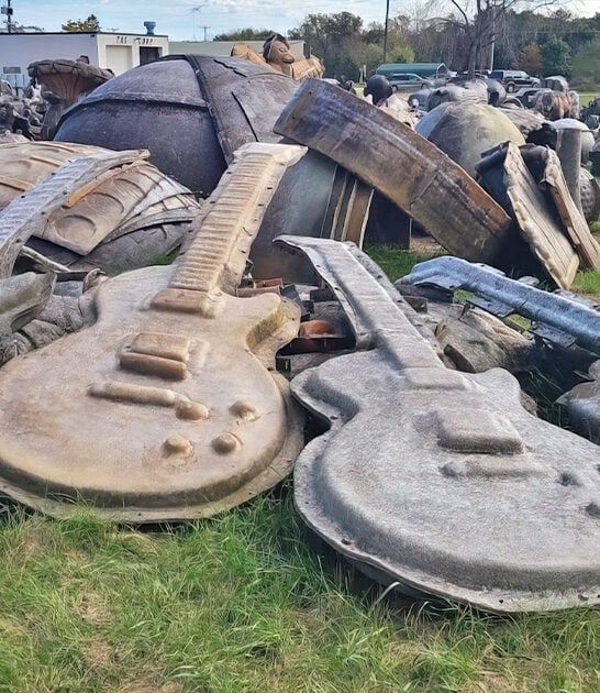 bizarre fiberglass sculptures wisconsin ftr