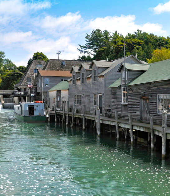charming lakeside village michigan ftr