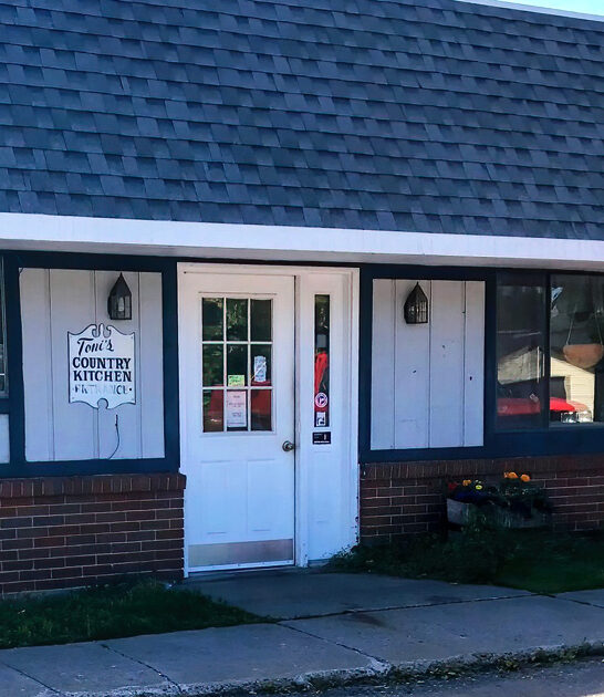 cinnamon roll bakery michigan ftr