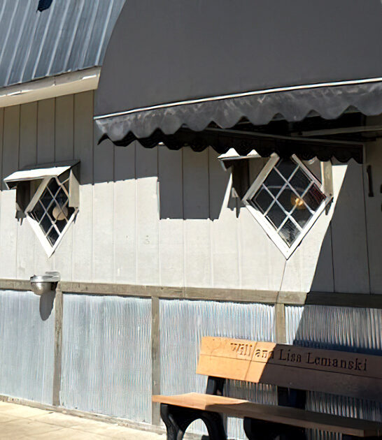 fascinatingly weird restaurant michigan ftr