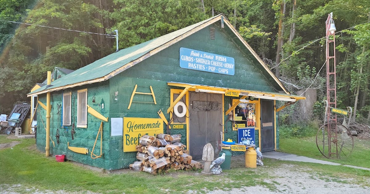 This Funky Roadside Shack In Michigan Has The Best Smoked Fish In The ...