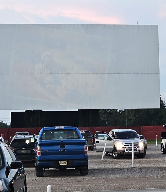 historic drive theater michigan