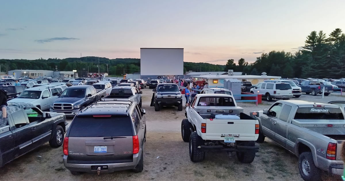 nostalgic drivein theater michigan ftr