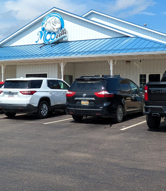 quirky petting zoo michigan ftr