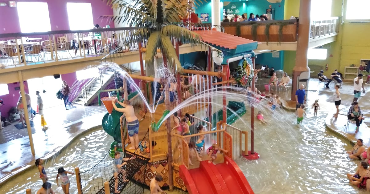 tropical indoor waterpark michigan ftr