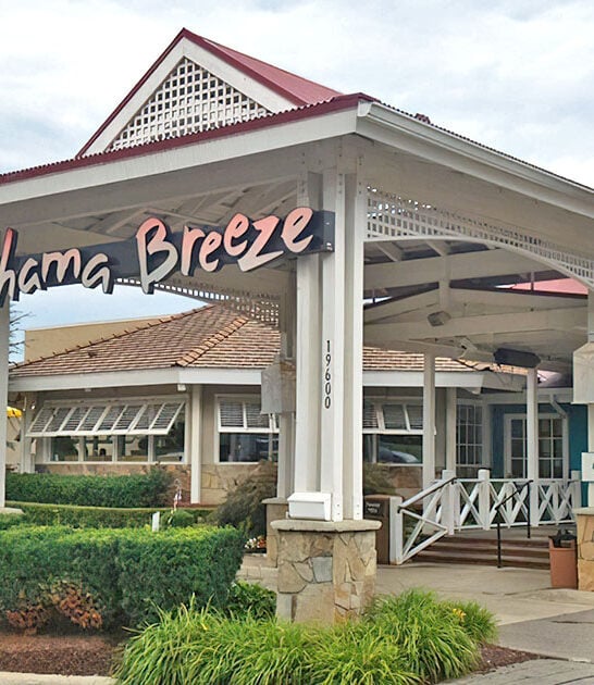 tropical themed restaurant michigan ftr