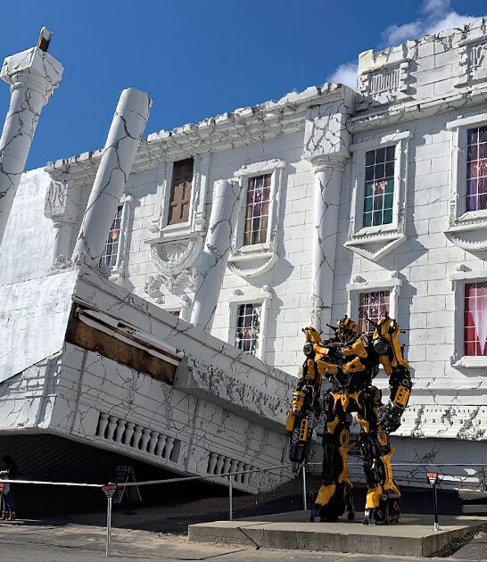 upside down house wisconsin ftr