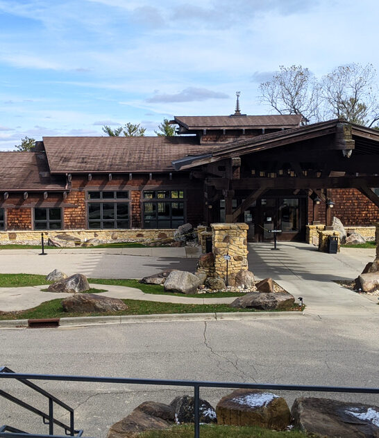 worlds largest carousel wisconsin ftr