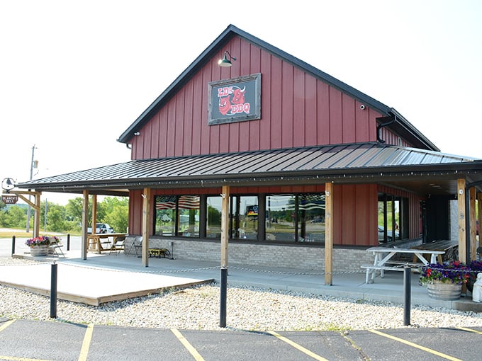 That barn-red exterior houses barbecue dreams that'll make your taste buds do a happy dance across the entire state of Wisconsin.