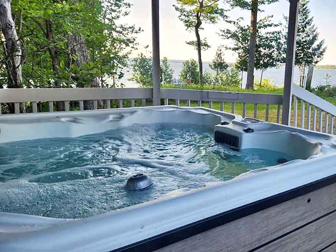 Bubbling waters meet breathtaking views in this lakeside hot tub &ndash; because regular relaxation apparently wasn't relaxing enough.