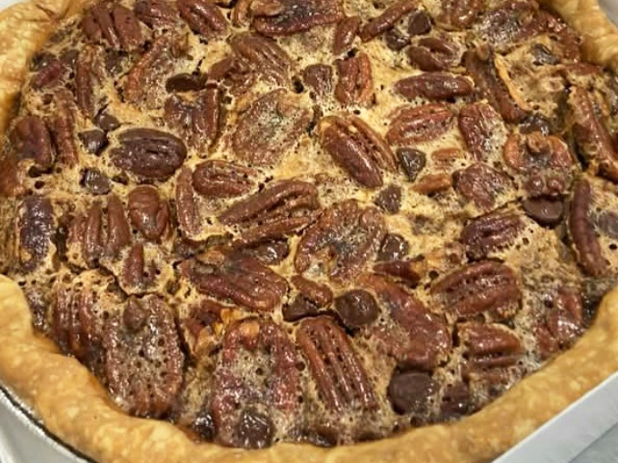 Pecan pie perfection doesn't happen by accident. Those glossy nuts and caramelized filling represent generations of Southern baking tradition transported to Ohio.