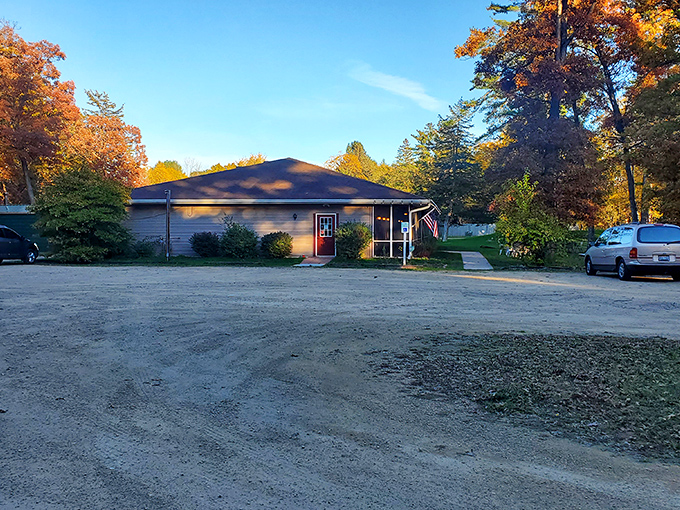 Smokin' Oak BBQ sits like a culinary oasis amid autumn splendor, promising smoked meats that make vegetarians question their life choices.