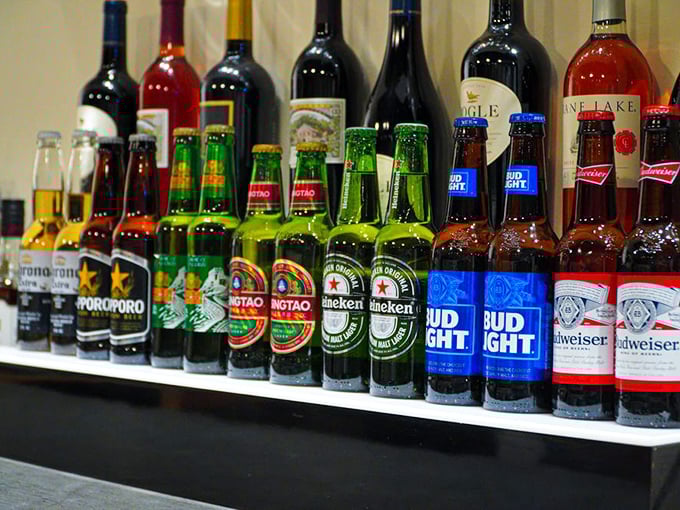 The drink selection ranges from international beers to wines, because nothing complements a face-numbing Sichuan hotpot quite like a cold Tsingtao or Budweiser.