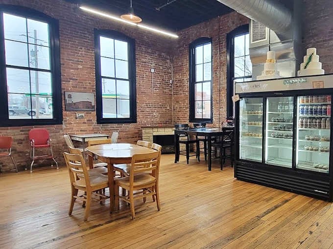 Wooden tables bathed in natural light create the perfect stage for your personal pastry performance &ndash; no reservations required.