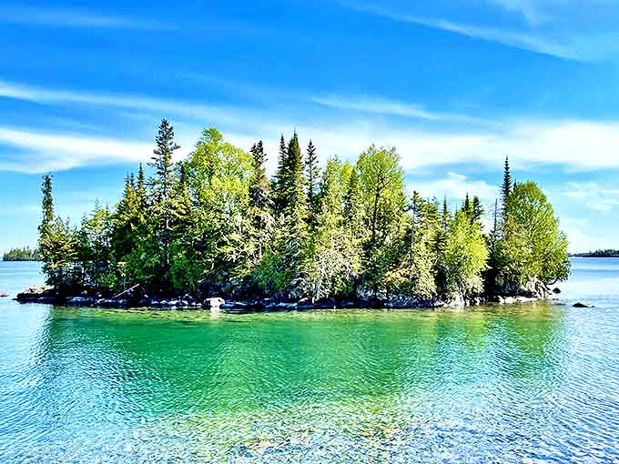 A perfect emerald island in crystal waters&mdash;Mother Nature showing off her jewelry-making skills.