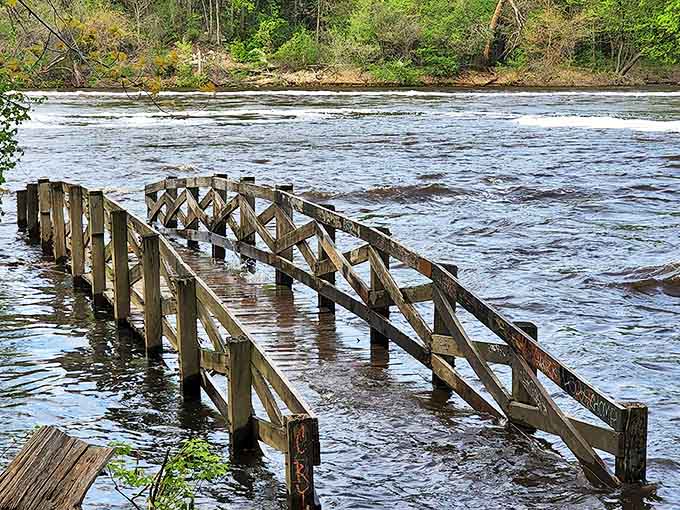This wooden footbridge over the rushing creek offers a moment of contemplation – and maybe a little vertigo for the faint-hearted!