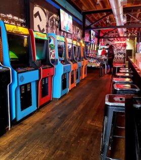 This Retro Arcade Bar In Minnesota With Over 60 Games Will Take You ...