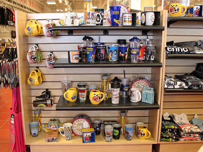 Band-themed Drinkware: Sip your morning coffee from Beatles mugs or SpongeBob tumblers &ndash; pop culture collectibles that make ordinary beverages extraordinary.