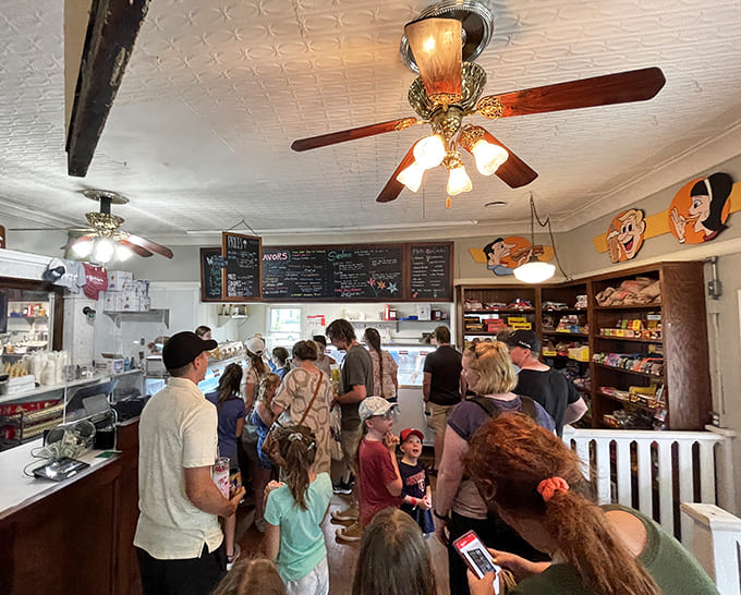 The inevitable Selma's queue – where waiting becomes part of the fun as anticipation builds for that perfect scoop.