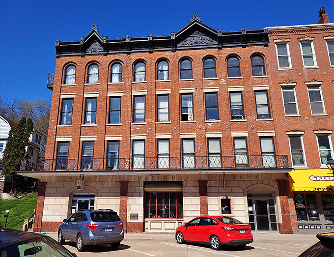 First National Bank: Money and history intertwine in this imposing structure that once safeguarded the fortunes of Galena's prosperous citizens.