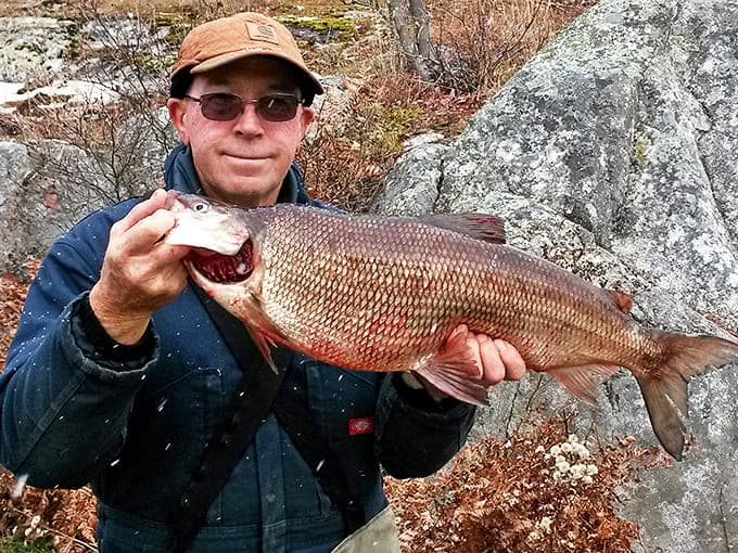 "That's not just a fish &ndash; that's tonight's gourmet dinner!" Freshwater bounty awaits those who cast their lines in Voyageurs' productive waters.