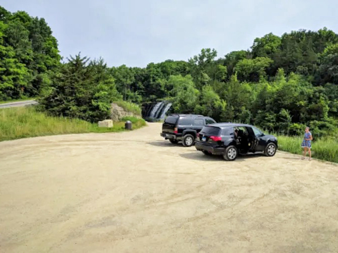 The convenient parking area means less hiking, more waterfall enjoying &ndash; civilization's gift to nature lovers with limited patience.