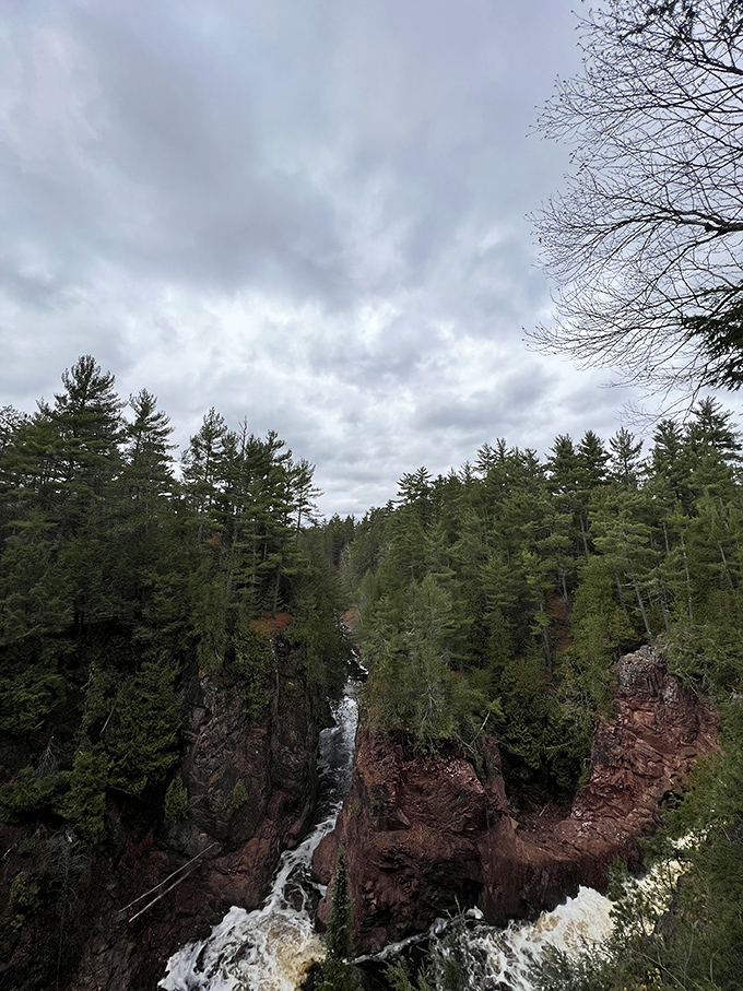 Even on cloudy days, the falls perform with the reliability of a veteran Broadway actor&mdash;the show must go on!