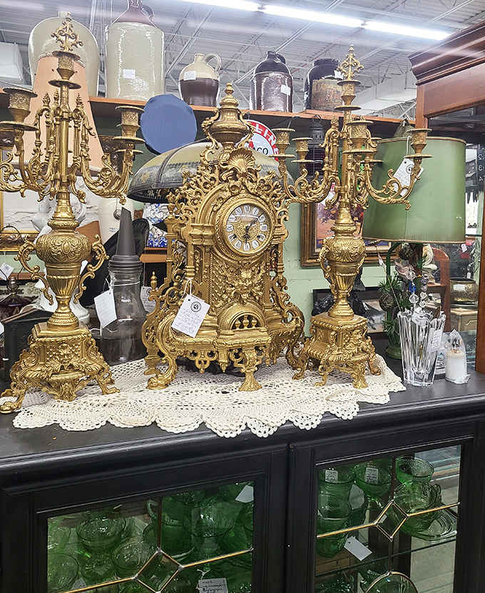 Weekend brunch brings together Cleveland's diverse community, from artists to families, all united by their love of good food.