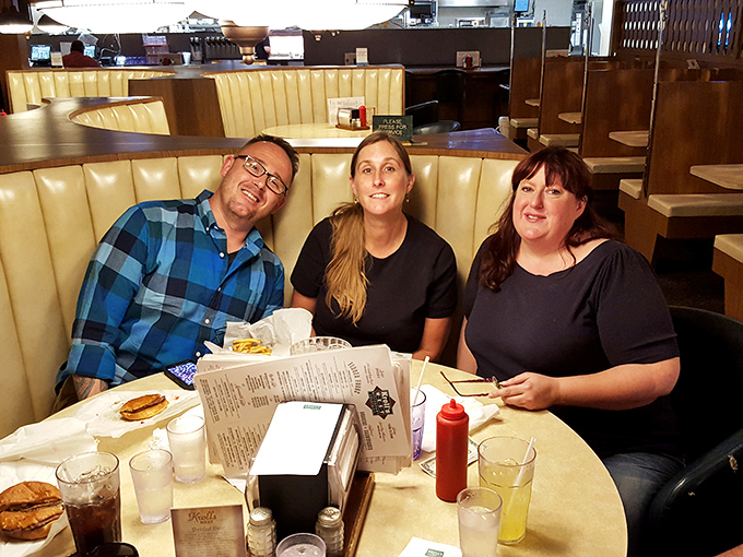 
Happy faces gathered around good food &ndash; the universal language of "we made the right restaurant choice today" needs no translation.