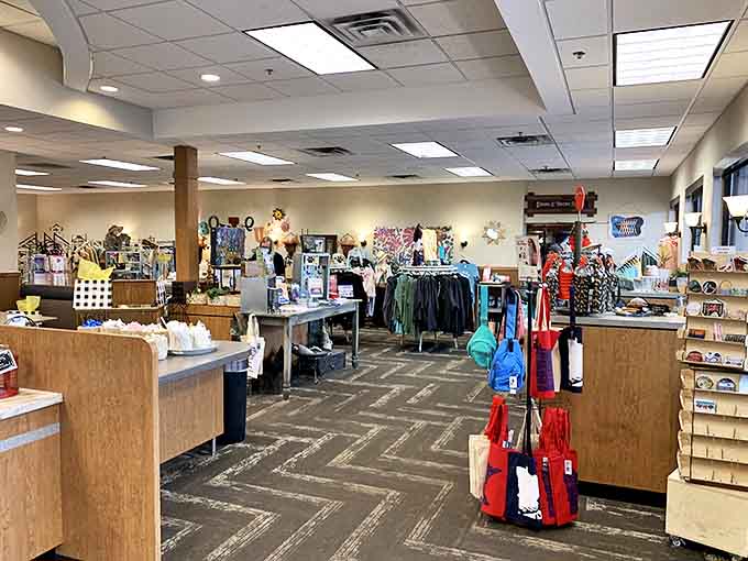 The gift shop offers souvenirs for those who somehow need more than the memory of that caramel roll (and possibly the evidence still on their shirt).