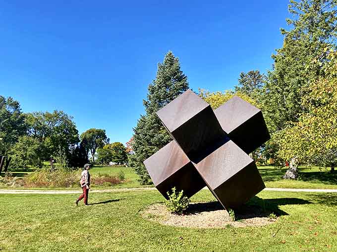 These massive intersecting cubes appear to defy gravity, making visitors circle around wondering how something so heavy can look so light.