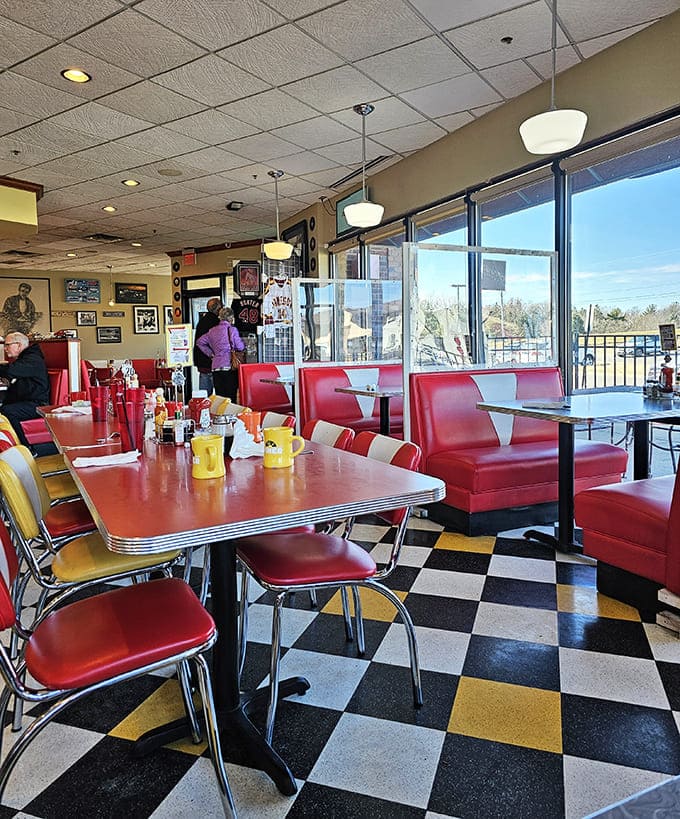 Booth seats: These vinyl thrones offer front-row seats to the greatest show in Eagan&mdash;your own personal feast arriving on checkered-rimmed plates.