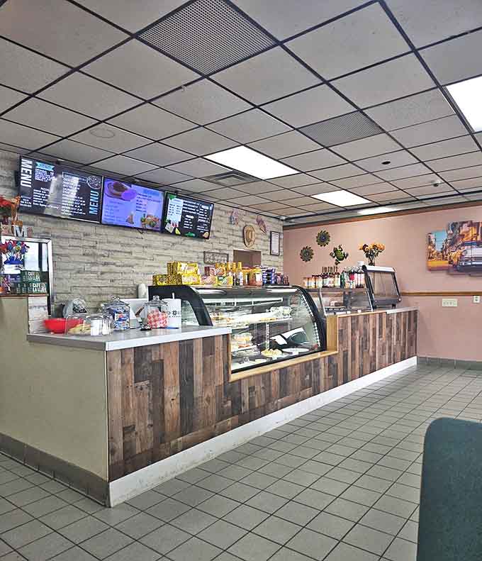 The counter welcomes you with rustic wood panels and gleaming display cases &ndash; the gateway to your Cuban culinary adventure.