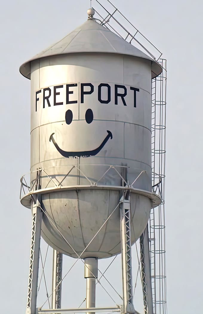 A close-up reveals the tower's simple yet effective design &ndash; two oval eyes and a curved line that somehow perfectly capture a welcoming expression.