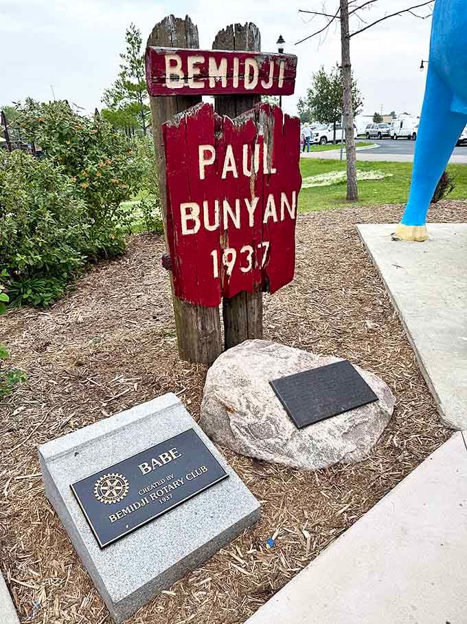 These informational plaques tell the tale behind the tall tale &ndash; though they suspiciously omit how Paul feeds a blue ox that size.