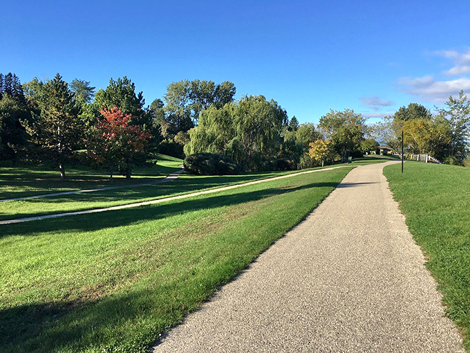 This gentle curve through manicured parkland offers a moment of zen &ndash; the landscape equivalent of a deep, cleansing breath.