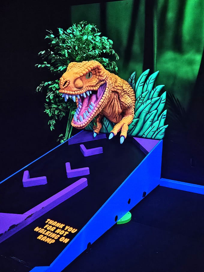 This dinosaur-themed ramp challenges players to navigate through prehistoric perils while maintaining their cool under pressure.
