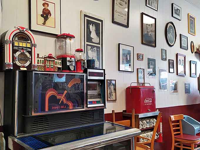 Vintage collectibles and nostalgic touches transport diners to simpler times, when conversation flowed freely and phones stayed in pockets.