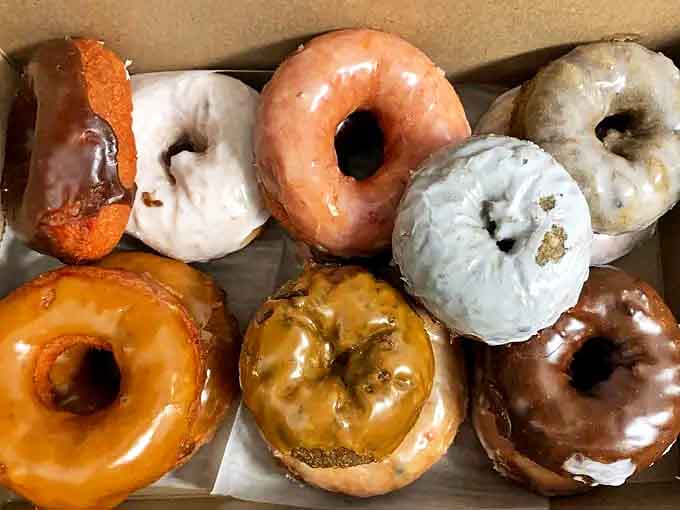 The box that turns any car into a rolling bakery – filling the air with that unmistakable fresh donut perfume.