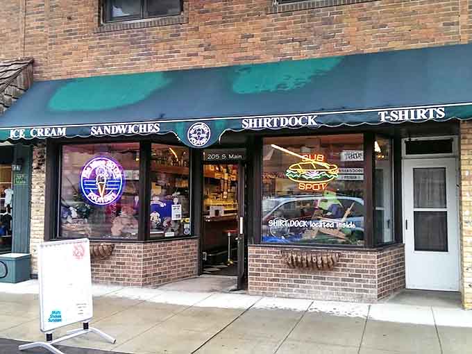 Neon signs glow like beacons, calling to the kid inside all of us &ndash; resistance is futile when ice cream and nostalgia combine.