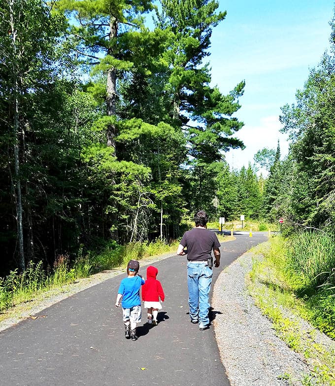 Family bonds strengthen with every step along Voyageurs' trails, where shared discoveries create the stories you'll tell for years to come.