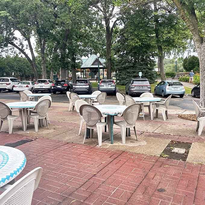 Sunshine, fresh air, and the aroma of smoked meats &ndash; the outdoor seating area offers prime people-watching with a side of kielbasa.