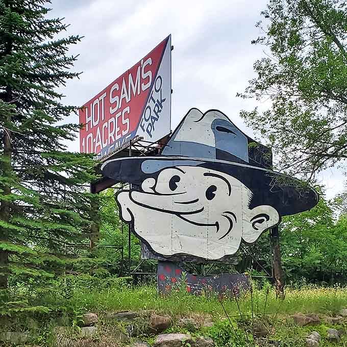 Hot Sam's friendly face grins knowingly at visitors, as if to say, "You've never seen anything like this before, have you?"