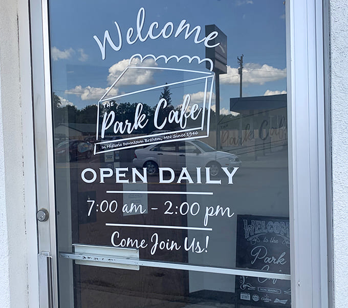 Serving Hours: Early birds get the pancakes &ndash; The Park Cafe opens at 7am daily, serving up breakfast favorites until closing at 2pm.