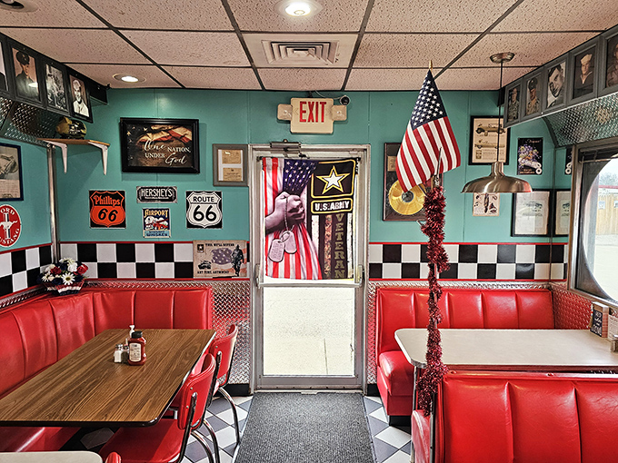 Red vinyl booths and checkerboard floors transport diners to the 1950s, where comfort food reigns supreme and calories don't count.