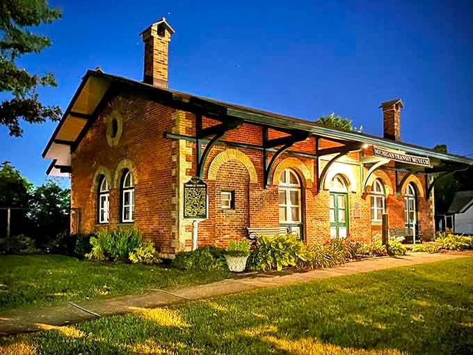 This charming brick depot wasn't built for Instagram, but it sure deserves the attention. Classic railroad architecture at its finest in Mount Clemens.