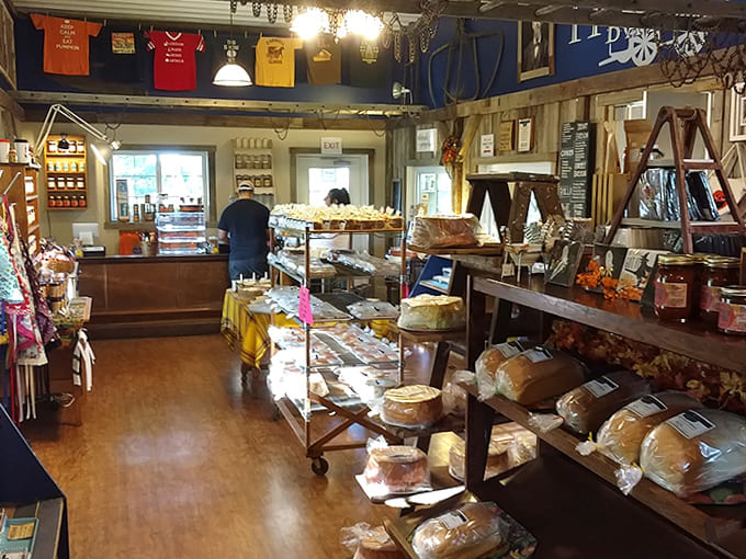 Inside, wooden shelves and glass cases display fresh-baked treasures in a setting that lets the goods shine.