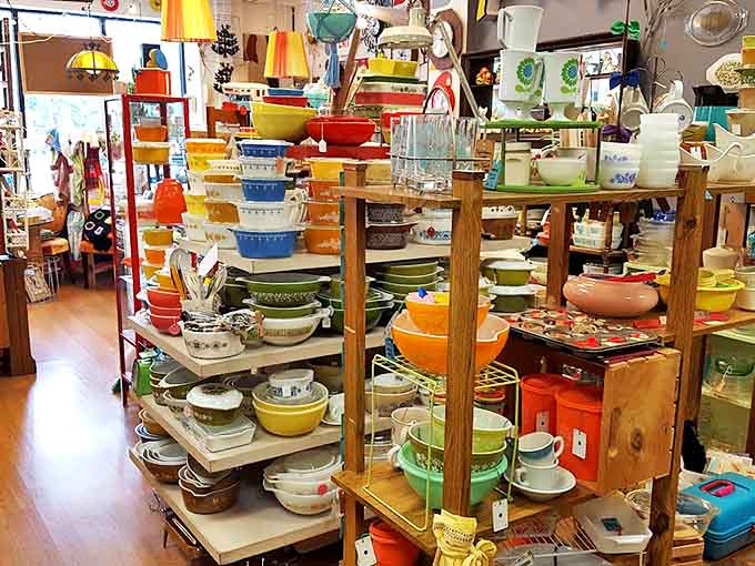 Pyrex paradise! These aren't just bowls; they're time capsules of family dinners and holiday gatherings from decades past.
