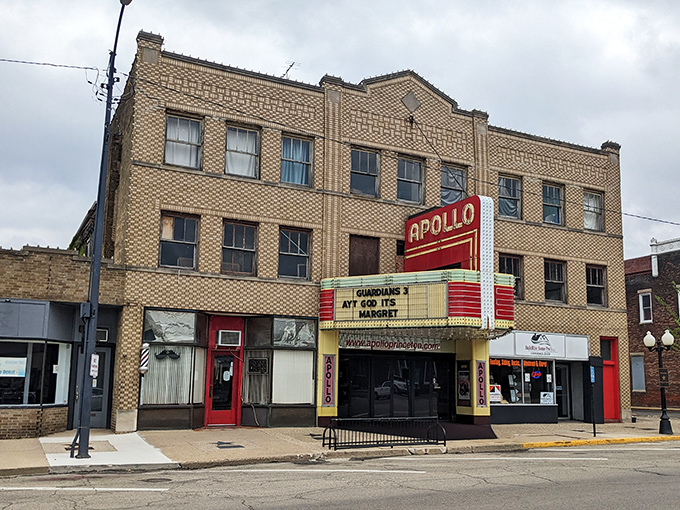 The historic Apollo Theatre &ndash; where movie tickets won't require a second mortgage and the popcorn actually tastes like corn.